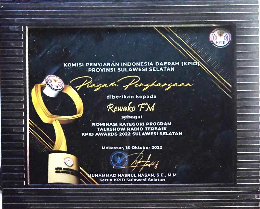 Bupati Adnan Raih Penghargaan Kepala Daerah Peduli LPPL dari KPID Sulsel - Berandanews.net ...