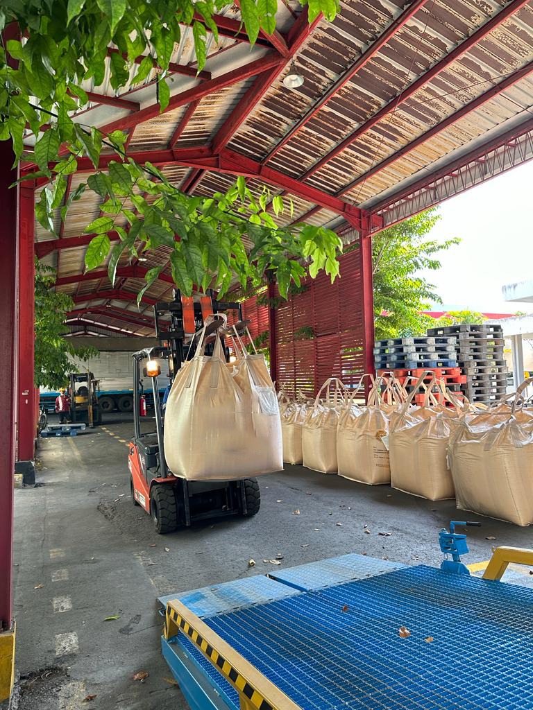 Rambah Pasar Domestik, Pertamina Patra Niaga Regional Sulawesi Jual ...