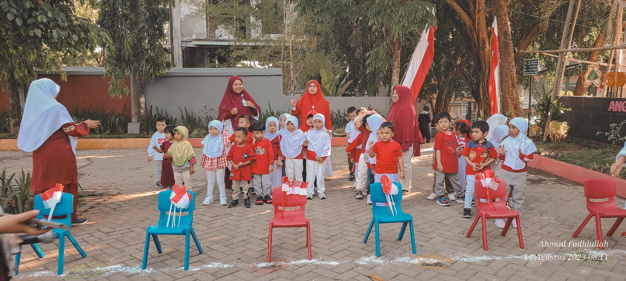 Semarak Merah Putih TK Islam Athirah Bukit Baruga - Berandanews.net ...