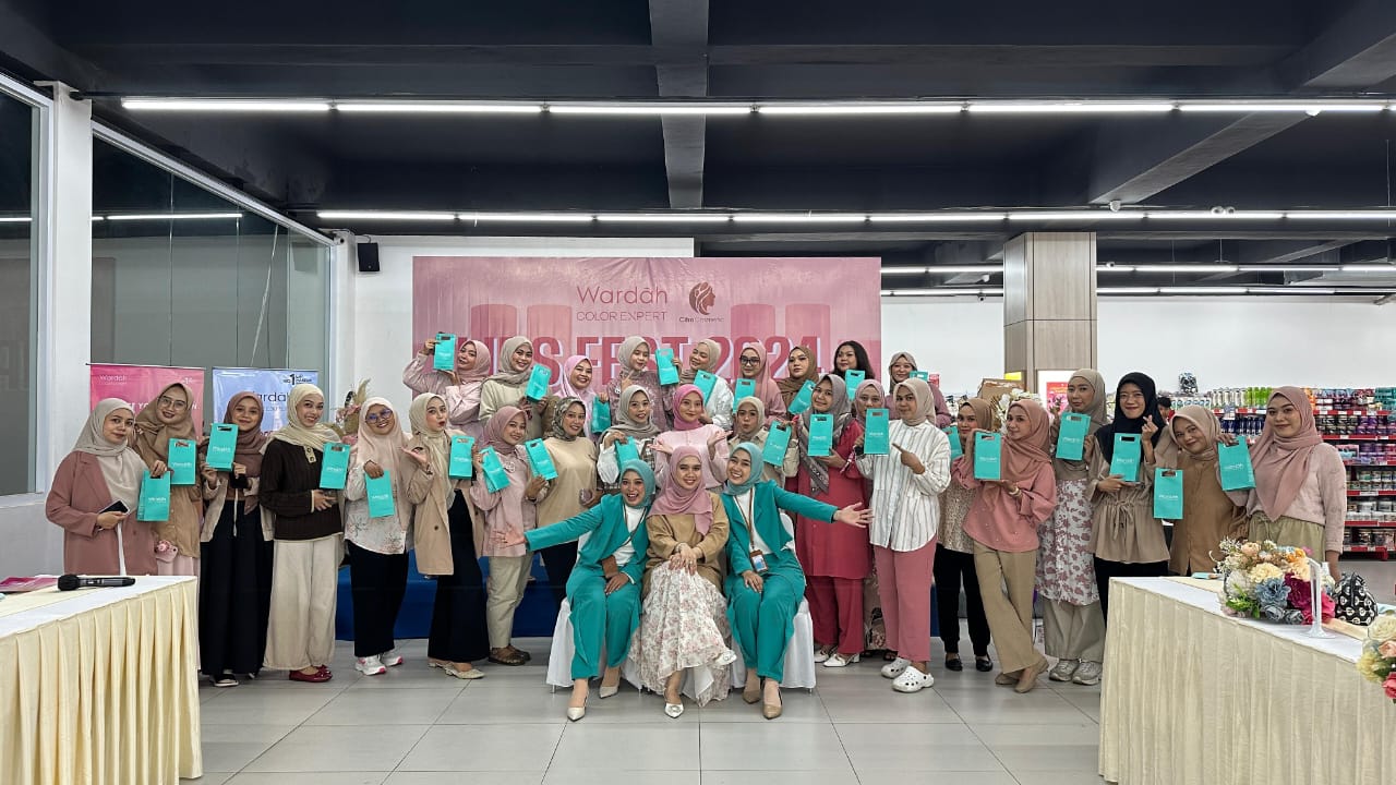 Color Expert Digelar Wardah Kosmetik Pada Lip Fest 2024 - Berandanews ...